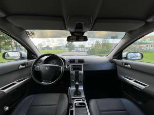 Pelēks Volvo V50 2009 Klaipėda, ar dzinēja tilpumu 1.56 L un nobraukumu 245 tūkst. km par 1900 €, foto 10 vietnē AUTOMOTO.COM.LV