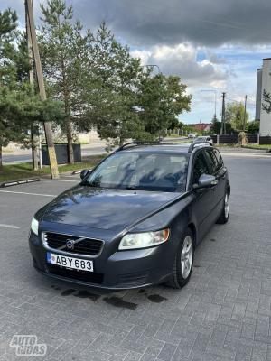 Серый Вольво В50 2009 в Каунас, объемом двигателя 1.60 л и пробегом 262 тыс. км за 2900 €, фото  на AUTOMOTO.COM.LV