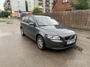 Серый Вольво В50 2009 в Юрмала, объемом двигателя 2.00 л и пробегом 308 тыс. км за 3000 €, фото  на AUTOMOTO.COM.LV