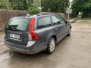 Grey Volvo V50 2009 in Jurmala, with an engine capacity of 2.00 L and mileage of 308 thousand km for 3000 €, photo 7 on AUTOMOTO.COM.LV