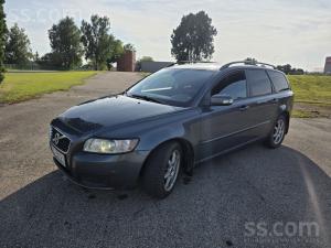 Pelēks Volvo V50 2009 Rīga, ar dzinēja tilpumu 1.60 L un nobraukumu 388 tūkst. km par 2250 €, foto 4 vietnē AUTOMOTO.COM.LV