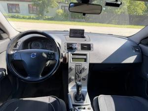 Pelēks Volvo V50 2009 Ventspils, ar dzinēja tilpumu 1.60 L un nobraukumu 255 tūkst. km par 1590 €, foto 11 vietnē AUTOMOTO.COM.LV