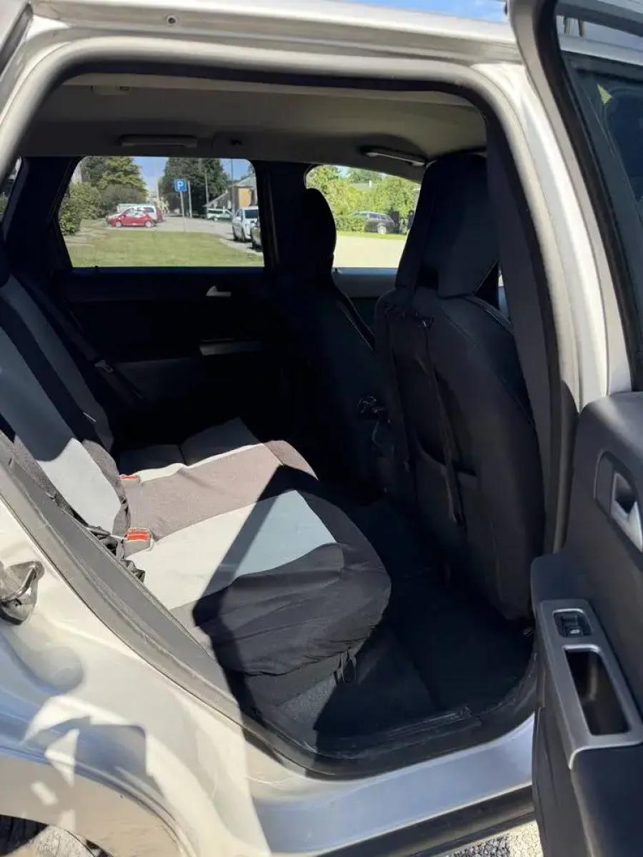 Pelēks Volvo V50 2009 Ventspils, ar dzinēja tilpumu 1.60 L un nobraukumu 255 tūkst. km par 1590 €, foto 18 vietnē AUTOMOTO.COM.LV