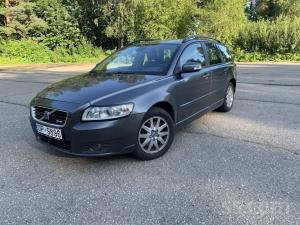 Pelēks Volvo V50 2009 Jūrmala, ar dzinēja tilpumu 2.00 L un nobraukumu 308 tūkst. km par 2800 €, foto  vietnē AUTOMOTO.COM.LV