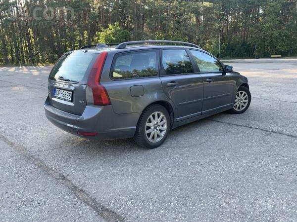 Pelēks Volvo V50 2009 Jūrmala, ar dzinēja tilpumu 2.00 L un nobraukumu 308 tūkst. km par 2800 €, foto 4 vietnē AUTOMOTO.COM.LV