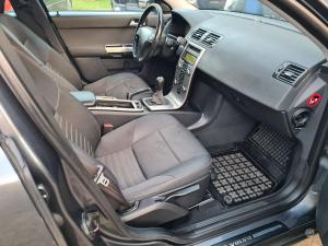 Grey Volvo V50 2009 in Klaipeda, with an engine capacity of 2.00 L and mileage of 305 thousand km for 2350 €, photo 16 on AUTOMOTO.COM.LV