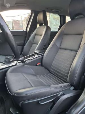 Grey Volvo V50 2009 in Klaipeda, with an engine capacity of 2.00 L and mileage of 305 thousand km for 2350 €, photo 17 on AUTOMOTO.COM.LV