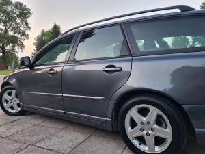 Grey Volvo V50 2009 in Klaipeda, with an engine capacity of 2.00 L and mileage of 305 thousand km for 2350 €, photo 32 on AUTOMOTO.COM.LV