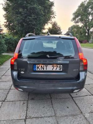 Grey Volvo V50 2009 in Klaipeda, with an engine capacity of 2.00 L and mileage of 305 thousand km for 2350 €, photo 41 on AUTOMOTO.COM.LV