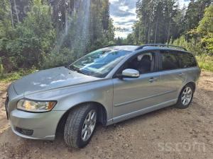 Серый Вольво В50 2009 в Рига, объемом двигателя 1.60 л и пробегом 299 тыс. км за 2400 €, фото  на AUTOMOTO.COM.LV
