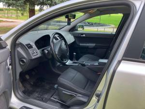 Pelēks Volvo V50 2009 Marijampole, ar dzinēja tilpumu 2.00 L un nobraukumu 364 tūkst. km par 2100 €, foto 12 vietnē AUTOMOTO.COM.LV