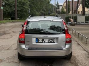 Серый Вольво В50 2009 в Алитус, объемом двигателя 2.44 л и пробегом 210 тыс. км за 2650 €, фото 9 на AUTOMOTO.COM.LV