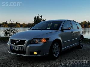 Grey Volvo V50 2009 in Riga, with an engine capacity of 2.00 L and mileage of 346 thousand km for 1950 €, photo 8 on AUTOMOTO.COM.LV