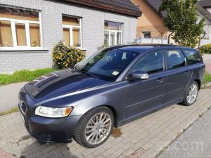 Pelēks Volvo V50 2009 Daugavpils, ar dzinēja tilpumu 2.00 L un nobraukumu 226 tūkst. km par 2000 €, foto 3 vietnē AUTOMOTO.COM.LV