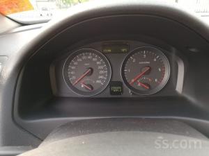 Pelēks Volvo V50 2009 Daugavpils, ar dzinēja tilpumu 2.00 L un nobraukumu 226 tūkst. km par 2000 €, foto 8 vietnē AUTOMOTO.COM.LV