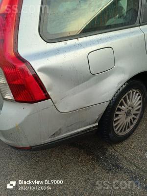 Pelēks Volvo V50 2009 Rīga, ar dzinēja tilpumu 1.60 L un nobraukumu 177 tūkst. km par 1300 €, foto 3 vietnē AUTOMOTO.COM.LV