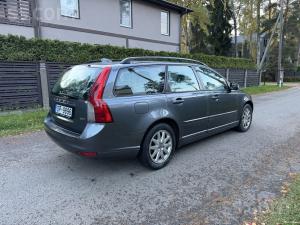 Pelēks Volvo V50 2009 Jūrmala, ar dzinēja tilpumu 2.00 L un nobraukumu 310 tūkst. km par 2300 €, foto 5 vietnē AUTOMOTO.COM.LV