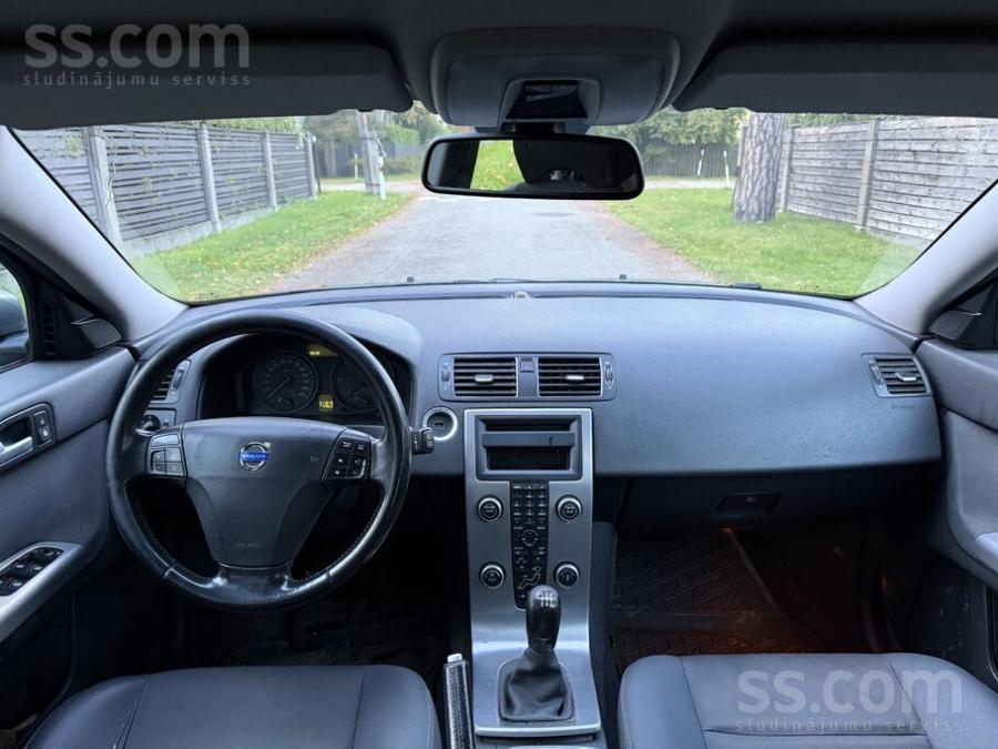 Pelēks Volvo V50 2009 Jūrmala, ar dzinēja tilpumu 2.00 L un nobraukumu 310 tūkst. km par 2300 €, foto 8 vietnē AUTOMOTO.COM.LV