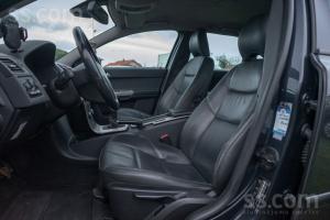 Grey Volvo V50 2010 in Liepaja, with an engine capacity of 1.60 L and mileage of 380 thousand km for 3500 €, photo 9 on AUTOMOTO.COM.LV