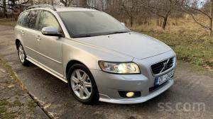 Grey Volvo V50 2010 in Talsi, with an engine capacity of 2.00 L and mileage of 0 thousand km for 3900 €, photo  on AUTOMOTO.COM.LV