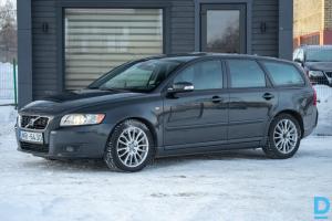 Grey Volvo V50 2010 in Liepaja, with an engine capacity of 1.60 L and mileage of 380 thousand km for 3500 €, photo  on AUTOMOTO.COM.LV