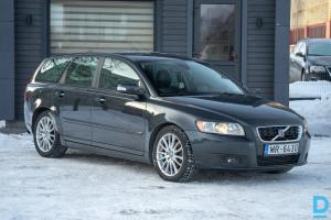 Grey Volvo V50 2010 in Liepaja, with an engine capacity of 1.60 L and mileage of 380 thousand km for 3500 €, photo 4 on AUTOMOTO.COM.LV