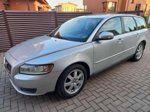 Pelēks Volvo V50 2010 Viļņa, ar dzinēja tilpumu 1.60 L un nobraukumu 303 tūkst. km par 2950 €, foto 3 vietnē AUTOMOTO.COM.LV
