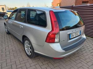 Pelēks Volvo V50 2010 Viļņa, ar dzinēja tilpumu 1.60 L un nobraukumu 303 tūkst. km par 2950 €, foto 6 vietnē AUTOMOTO.COM.LV