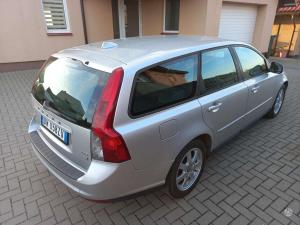 Pelēks Volvo V50 2010 Viļņa, ar dzinēja tilpumu 1.60 L un nobraukumu 303 tūkst. km par 2950 €, foto 7 vietnē AUTOMOTO.COM.LV