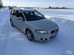 Pelēks Volvo V50 2010 Ukmergė, ar dzinēja tilpumu 1.60 L un nobraukumu 279 tūkst. km par 2500 €, foto  vietnē AUTOMOTO.COM.LV