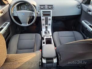 Pelēks Volvo V50 2010 Tartu, ar dzinēja tilpumu 0.00 L un nobraukumu 263 tūkst. km par 3990 €, foto 10 vietnē AUTOMOTO.COM.LV