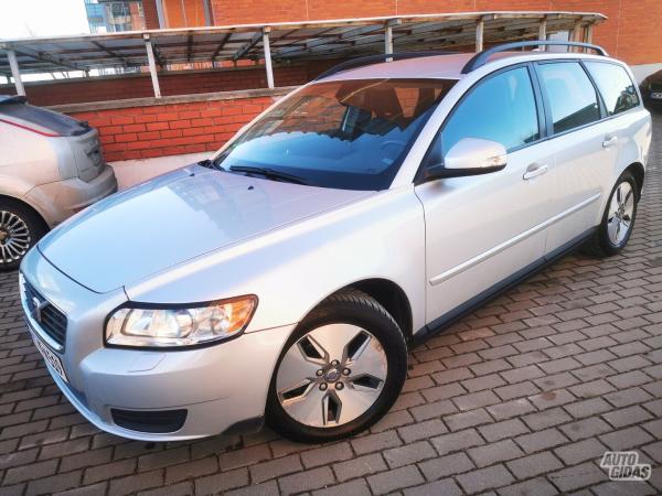 Pelēks Volvo V50 2010 Klaipėda, ar dzinēja tilpumu 1.60 L un nobraukumu 209 tūkst. km par 3390 €, foto 1 vietnē AUTOMOTO.COM.LV