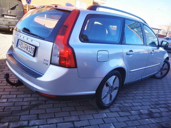 Pelēks Volvo V50 2010 Klaipėda, ar dzinēja tilpumu 1.60 L un nobraukumu 209 tūkst. km par 3390 €, foto 6 vietnē AUTOMOTO.COM.LV