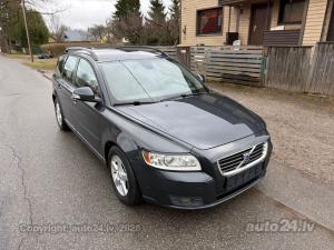 Grey Volvo V50 2010 in Tallinn, with an engine capacity of 1.60 L and mileage of 259 thousand km for 3990 €, photo 12 on AUTOMOTO.COM.LV