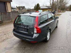 Grey Volvo V50 2010 in Tallinn, with an engine capacity of 1.60 L and mileage of 259 thousand km for 3990 €, photo 13 on AUTOMOTO.COM.LV