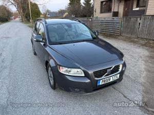 Pelēks Volvo V50 2010 Tallina, ar dzinēja tilpumu 1.60 L un nobraukumu 256 tūkst. km par 4390 €, foto 11 vietnē AUTOMOTO.COM.LV