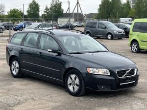 Pelēks Volvo V50 2010 Kėdainiai, ar dzinēja tilpumu 1.60 L un nobraukumu 263 tūkst. km par 2999 €, foto  vietnē AUTOMOTO.COM.LV