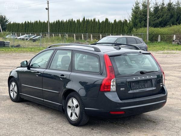 Pelēks Volvo V50 2010 Kėdainiai, ar dzinēja tilpumu 1.60 L un nobraukumu 263 tūkst. km par 2999 €, foto 3 vietnē AUTOMOTO.COM.LV