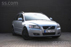 Pelēks Volvo V50 2010 Rīga, ar dzinēja tilpumu 1.60 L un nobraukumu 279 tūkst. km par 4690 €, foto 3 vietnē AUTOMOTO.COM.LV