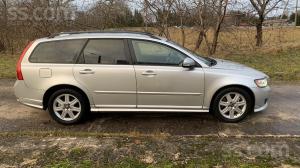 Pelēks Volvo V50 2010 Talsi, ar dzinēja tilpumu 2.00 L un nobraukumu 0 tūkst. km par 2999 €, foto 3 vietnē AUTOMOTO.COM.LV