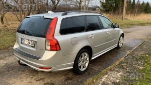 Pelēks Volvo V50 2010 Talsi, ar dzinēja tilpumu 2.00 L un nobraukumu 0 tūkst. km par 2999 €, foto 4 vietnē AUTOMOTO.COM.LV