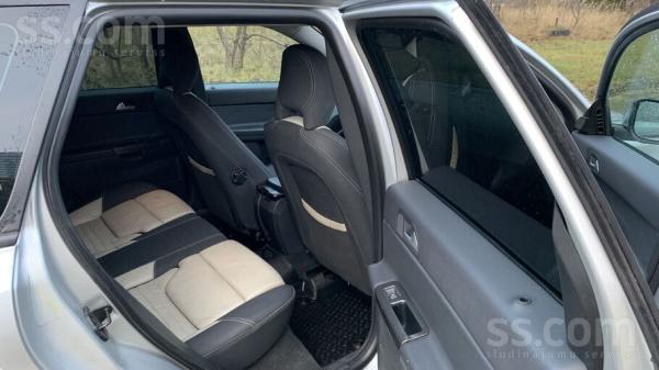 Grey Volvo V50 2010 in Talsi, with an engine capacity of 2.00 L and mileage of 0 thousand km for 2999 €, photo 8 on AUTOMOTO.COM.LV