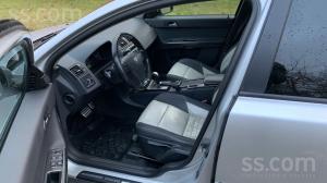 Pelēks Volvo V50 2010 Talsi, ar dzinēja tilpumu 2.00 L un nobraukumu 0 tūkst. km par 2999 €, foto 13 vietnē AUTOMOTO.COM.LV