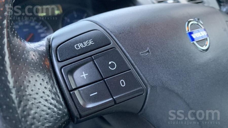 Pelēks Volvo V50 2010 Talsi, ar dzinēja tilpumu 2.00 L un nobraukumu 0 tūkst. km par 2999 €, foto 21 vietnē AUTOMOTO.COM.LV