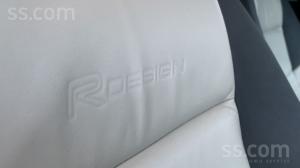 Pelēks Volvo V50 2010 Talsi, ar dzinēja tilpumu 2.00 L un nobraukumu 0 tūkst. km par 2999 €, foto 22 vietnē AUTOMOTO.COM.LV