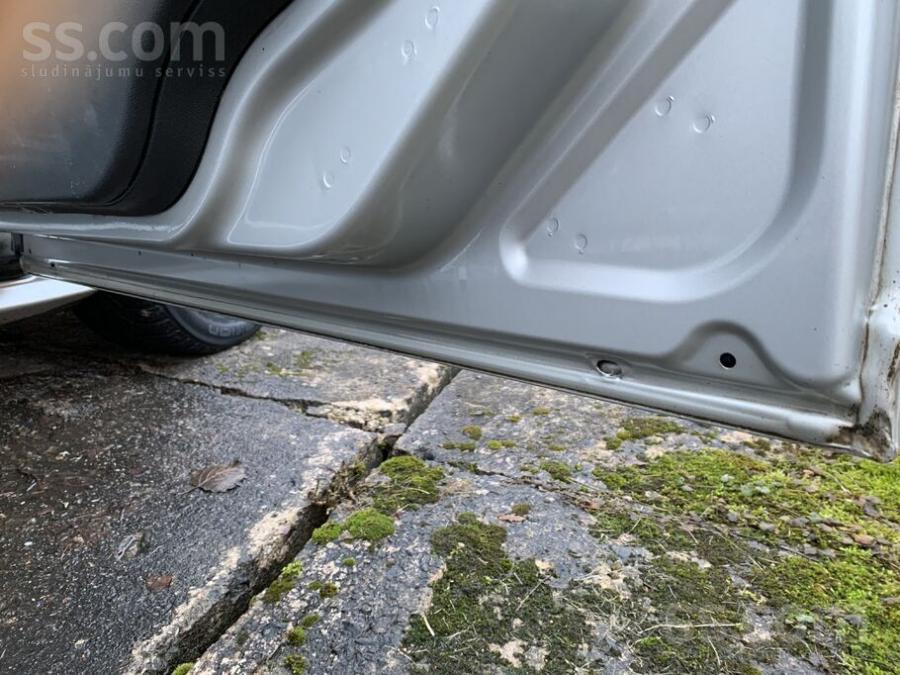 Pelēks Volvo V50 2010 Talsi, ar dzinēja tilpumu 2.00 L un nobraukumu 0 tūkst. km par 2999 €, foto 24 vietnē AUTOMOTO.COM.LV