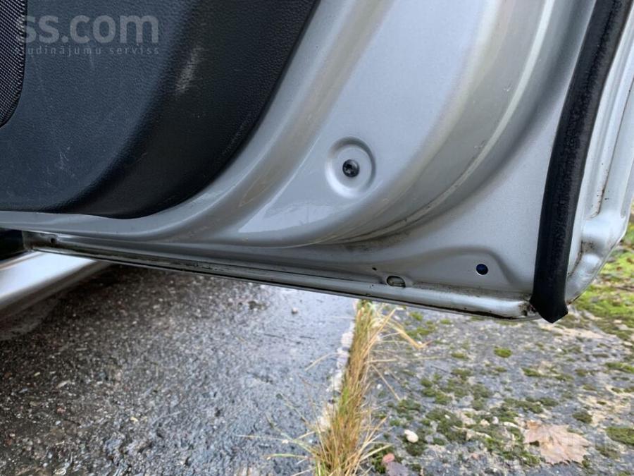 Pelēks Volvo V50 2010 Talsi, ar dzinēja tilpumu 2.00 L un nobraukumu 0 tūkst. km par 2999 €, foto 25 vietnē AUTOMOTO.COM.LV
