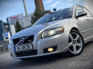 Серый Вольво В50 2010 в Елгава, объемом двигателя 1.60 л и пробегом 0 тыс. км за 4399 €, фото 1 на AUTOMOTO.COM.LV