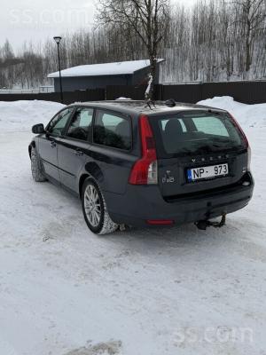 Серый Вольво В50 2010 в Резекне, объемом двигателя 1.60 л и пробегом 343 тыс. км за 2560 €, фото 5 на AUTOMOTO.COM.LV
