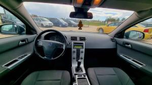 Grey Volvo V50 2010 in Cesis, with an engine capacity of 2.00 L and mileage of 359 thousand km for 2650 €, photo 12 on AUTOMOTO.COM.LV
